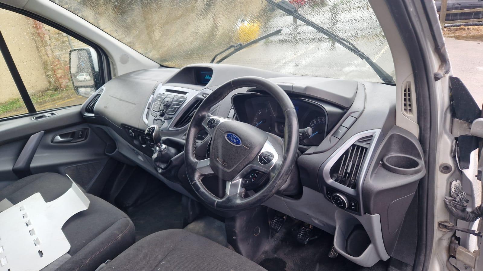 2014 / 14 Plate TRANSIT CUSTOM LWB VAN 2.2 TDCi 270 NO VAT | S&B Cars ...